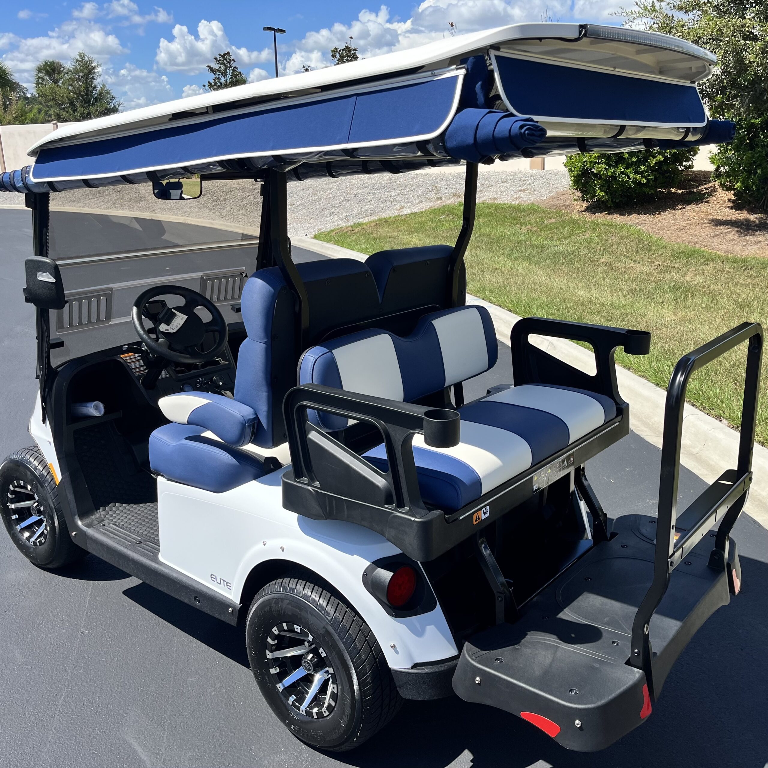 2025 E-Z-GO Freedom RXV ELiTE + RFS - The Villages Golf Cars : The ...